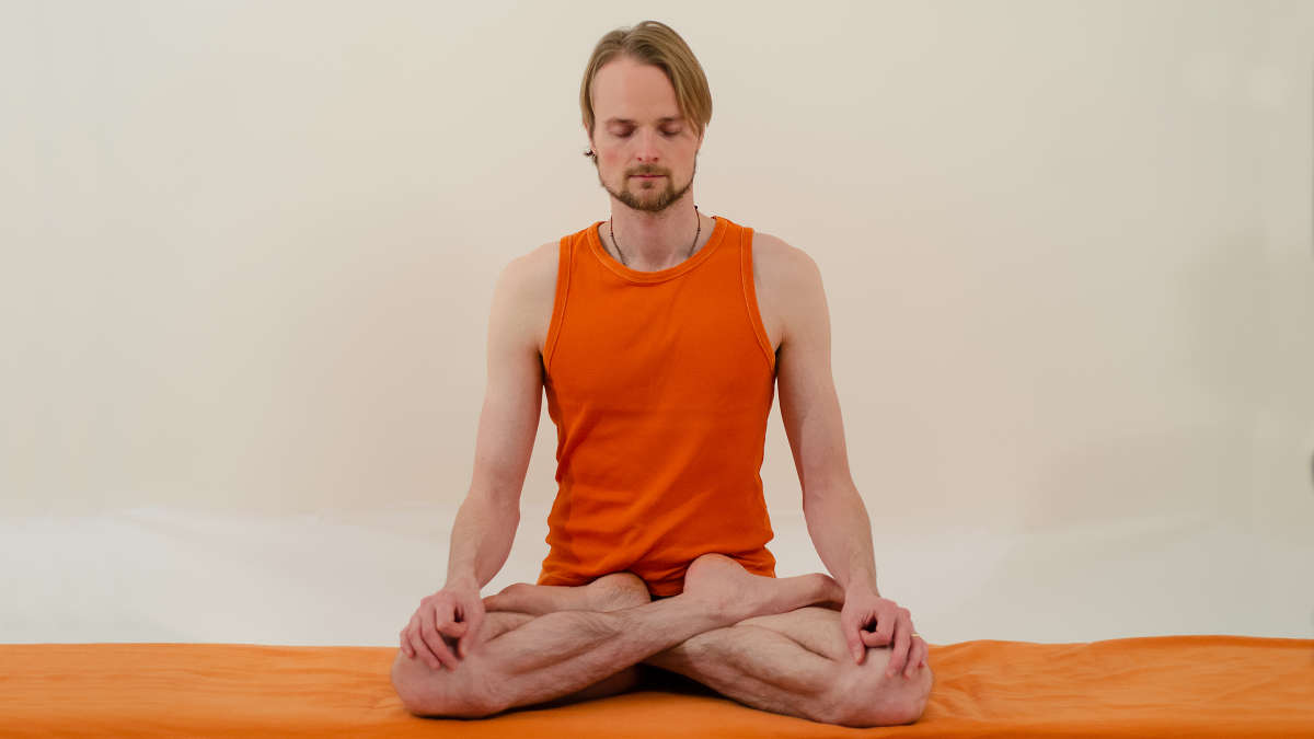 Combien de postures de yoga ? Les chiffres et sources clés